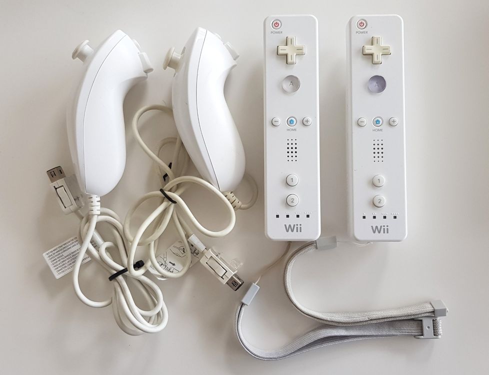 Nintendo Wii mit 2 Controller | Kaufen auf Ricardo