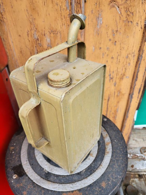 Militär Benzin tank antik kanister arme ausrüstung auto (Gebraucht) in ...