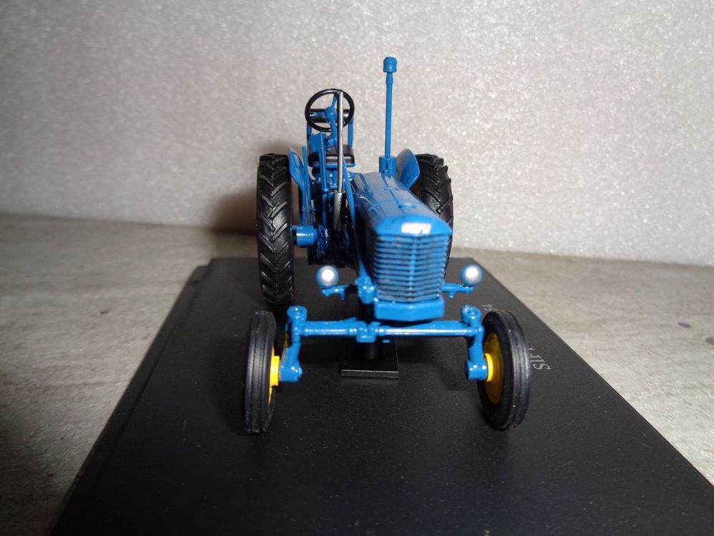 Hachette 1:43 Tracteur Traktor (Neu (gemäss Beschreibung)) in ...