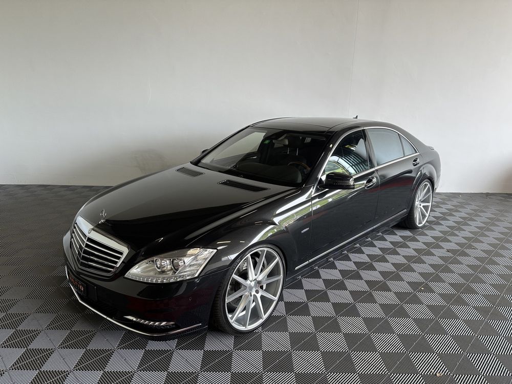 Mercedes Benz S500L mit 22Zoll Vossen Felgen (Defekt) in Einsiedeln für CHF 11001 – nur Abholung ...