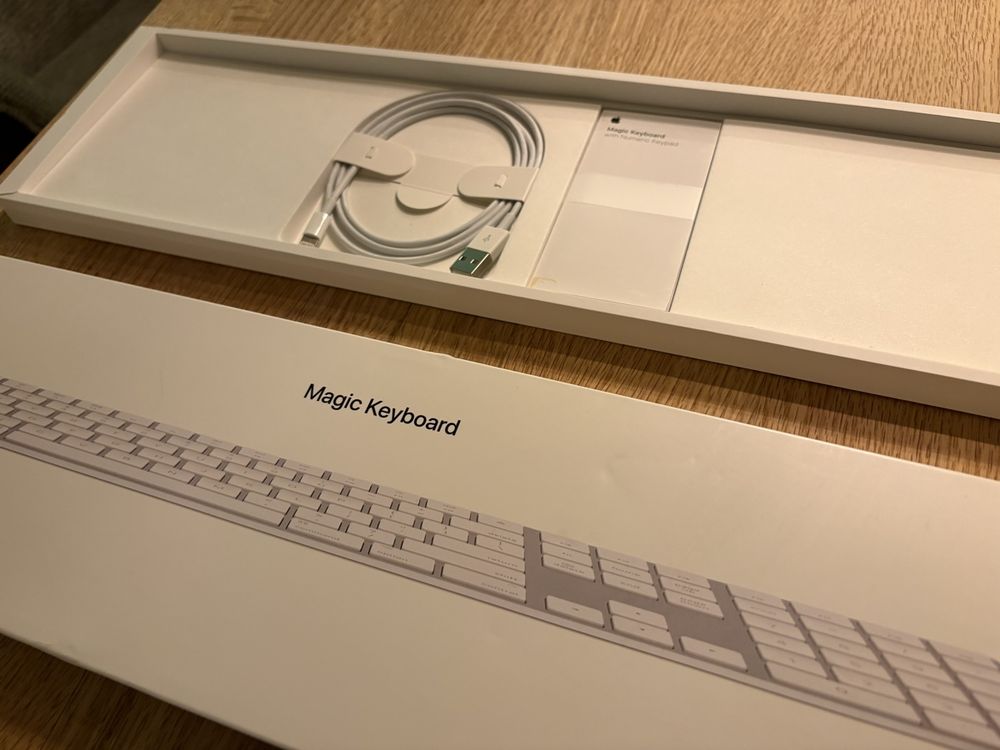 Apple Magic Keybord (EN) + Magic Mouse (Gebraucht) in Lenzburg für CHF ...