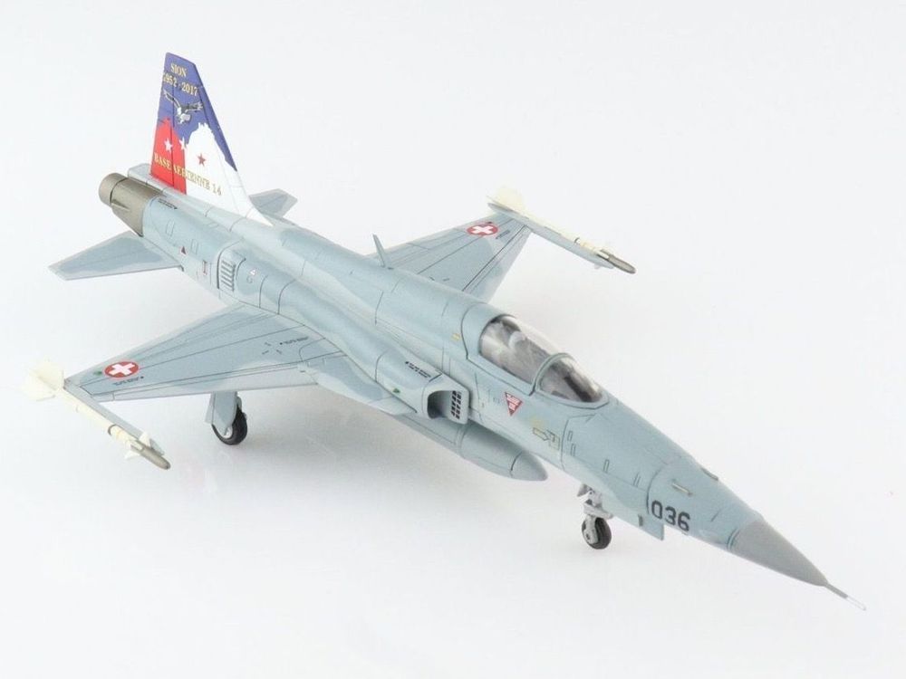 F-5E Tiger Schweiz Sion Air Base 1/72 . (Neu und originalverpackt) in Hochfelden für CHF 87 ...