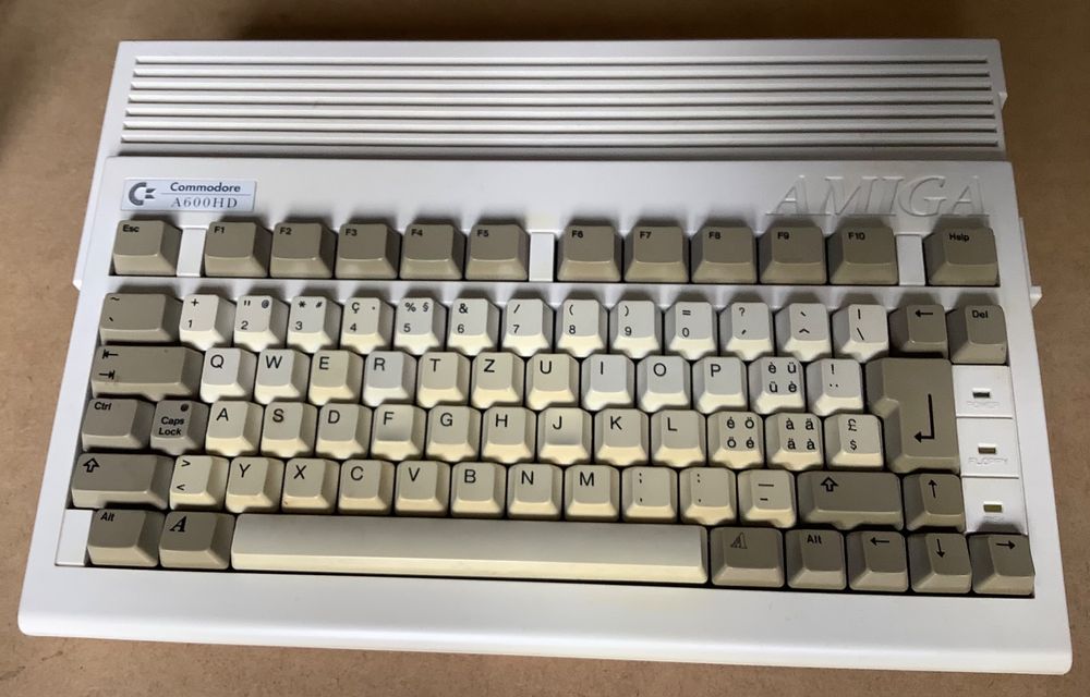 Commodore Amiga A600 HD | Kaufen auf Ricardo