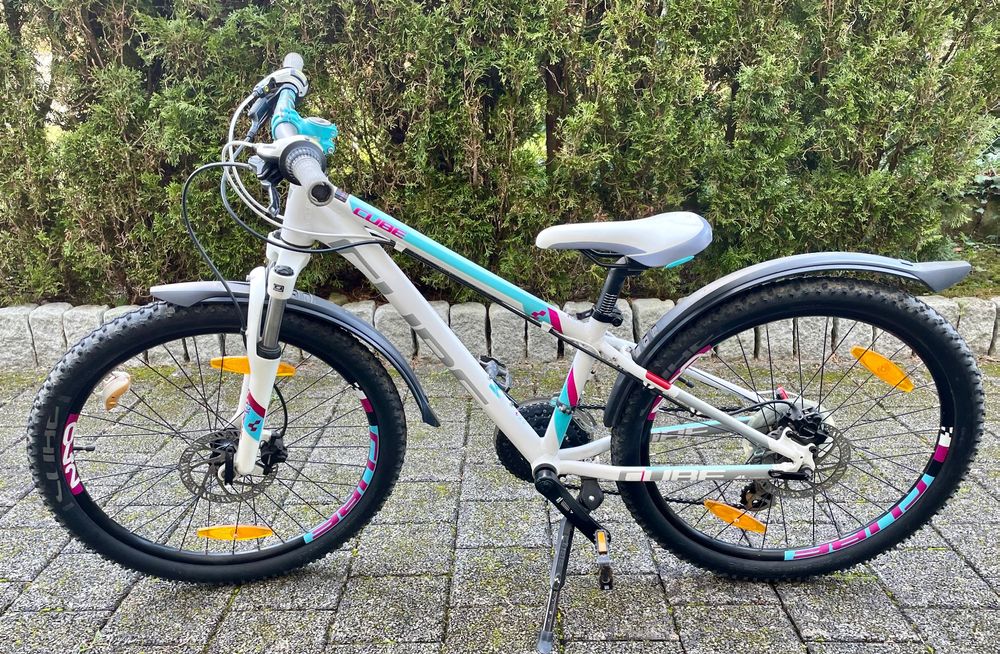 Kinder Velo Alu Cube 24" Race, white´n´aqua, mit Federgabel (Gebraucht ...