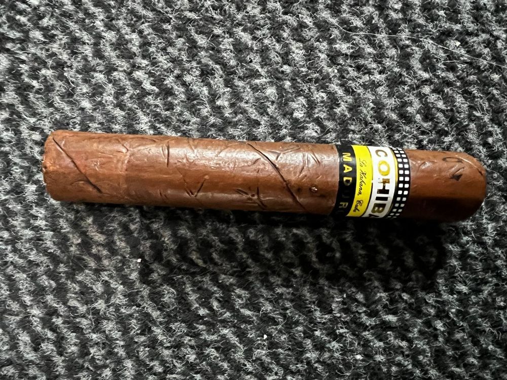 Cohiba Zigarre für das Display, sieht aus wie echt | Kaufen auf Ricardo