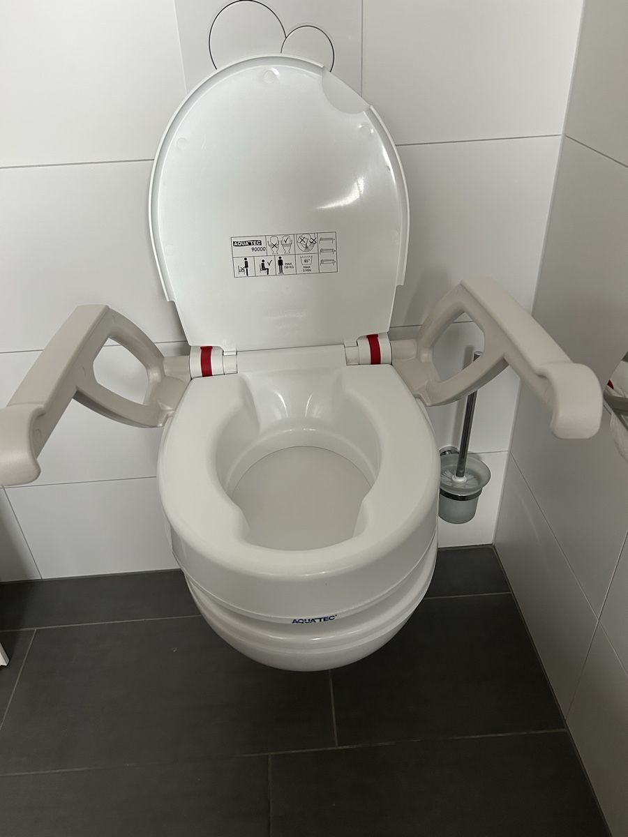 Siège de toilette Aqua-Tec 90000 - Confort & Sécurité (D'occasion) à St ...