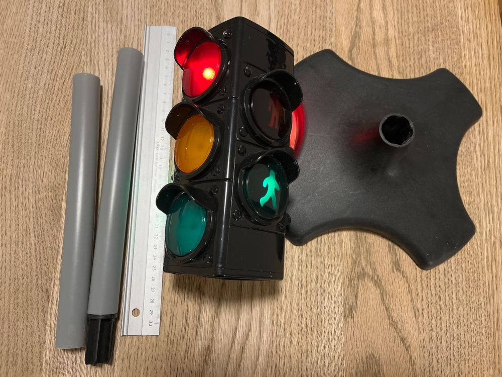 Ampel perfekt für Bobbycar-Flitzer (Gebraucht) in Cham für CHF 5 – mit ...