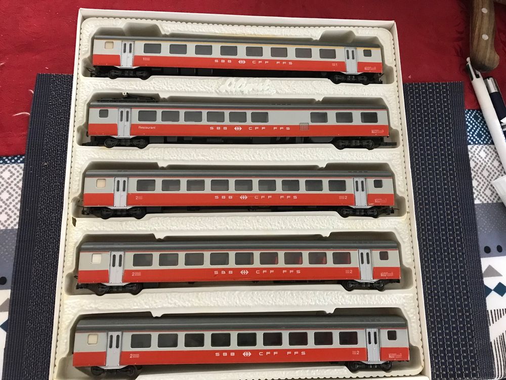 Set mit 5 Swiss Express Wagen, gebraucht mit OVP , Liliput (Gebraucht) in Glis für CHF 91 – mit ...