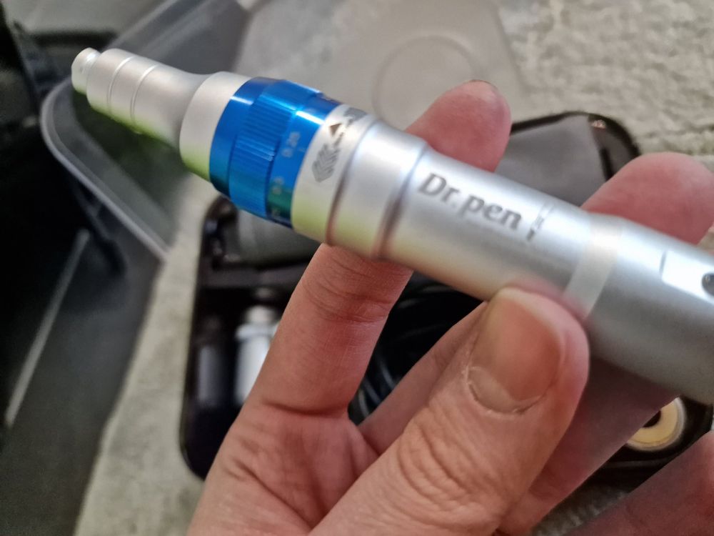 Microneedling Derma Pen (Gebraucht) in Wittenbach für CHF 65 – mit ...