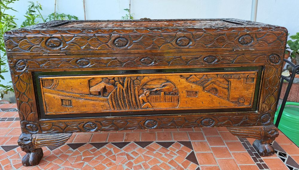 Chinesische Truhe (Gebraucht) in Rehetobel für CHF 20 – nur Abholung auf Ricardo kaufen