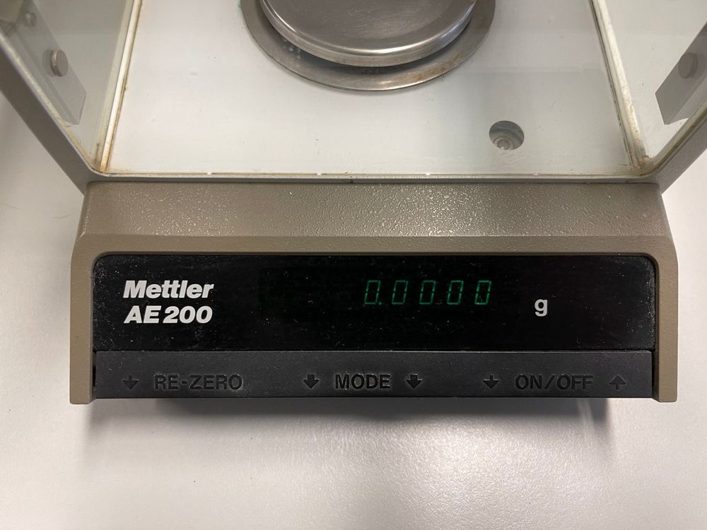 Balance de précision Mettler Toledo AE200 Max=205g / d=0.1mg (Gebraucht) in Bure für CHF 150 ...