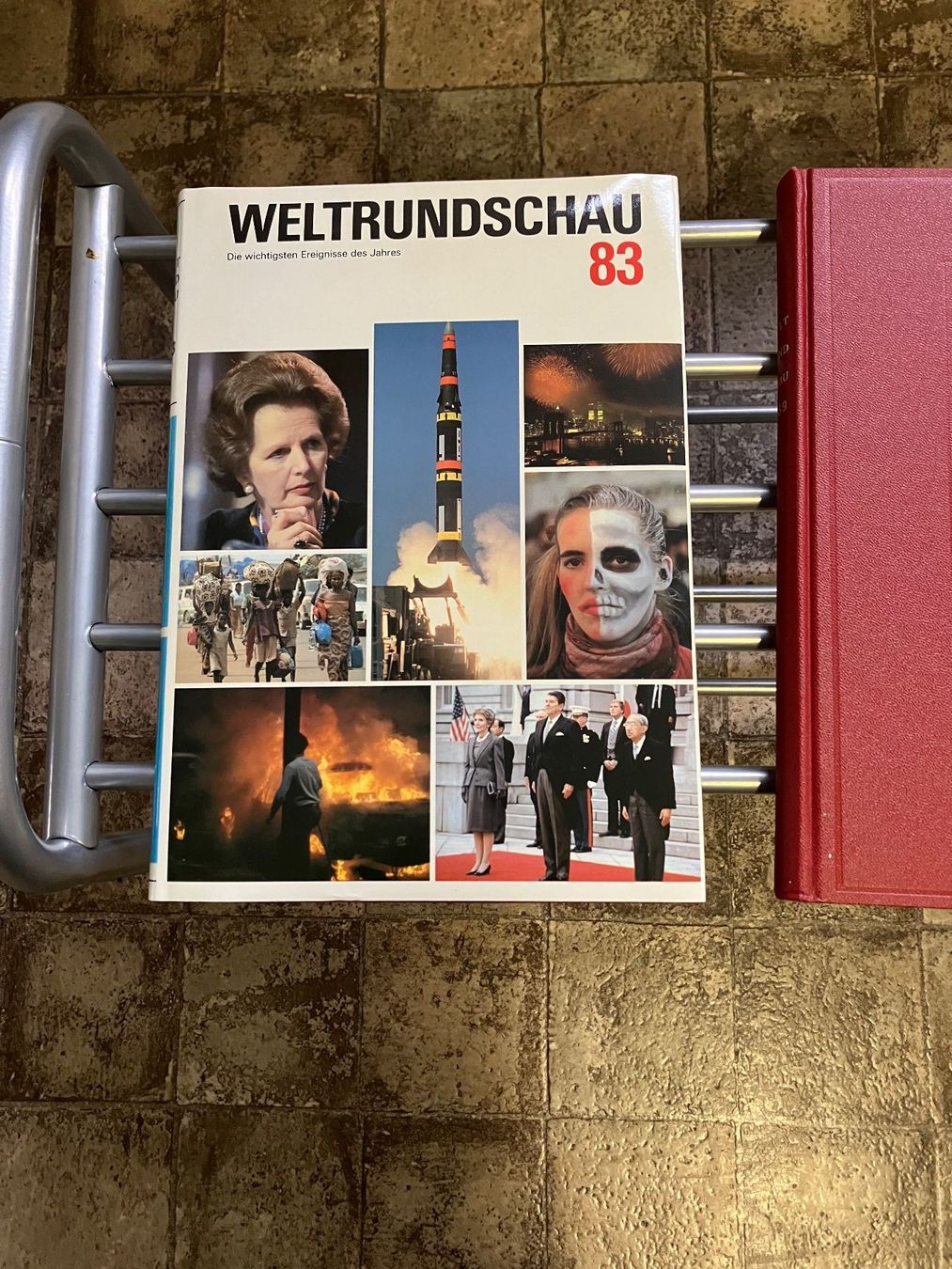 Weltrundschau-Bücher 1960-1967 und 1969-2001 (Gebraucht) in Baar für ...