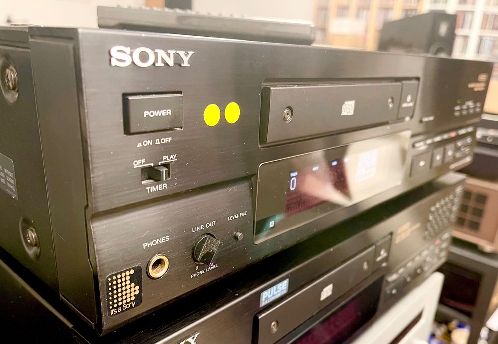 SONY X555ES CD-PLAYER - PERFEKT | Kaufen auf Ricardo
