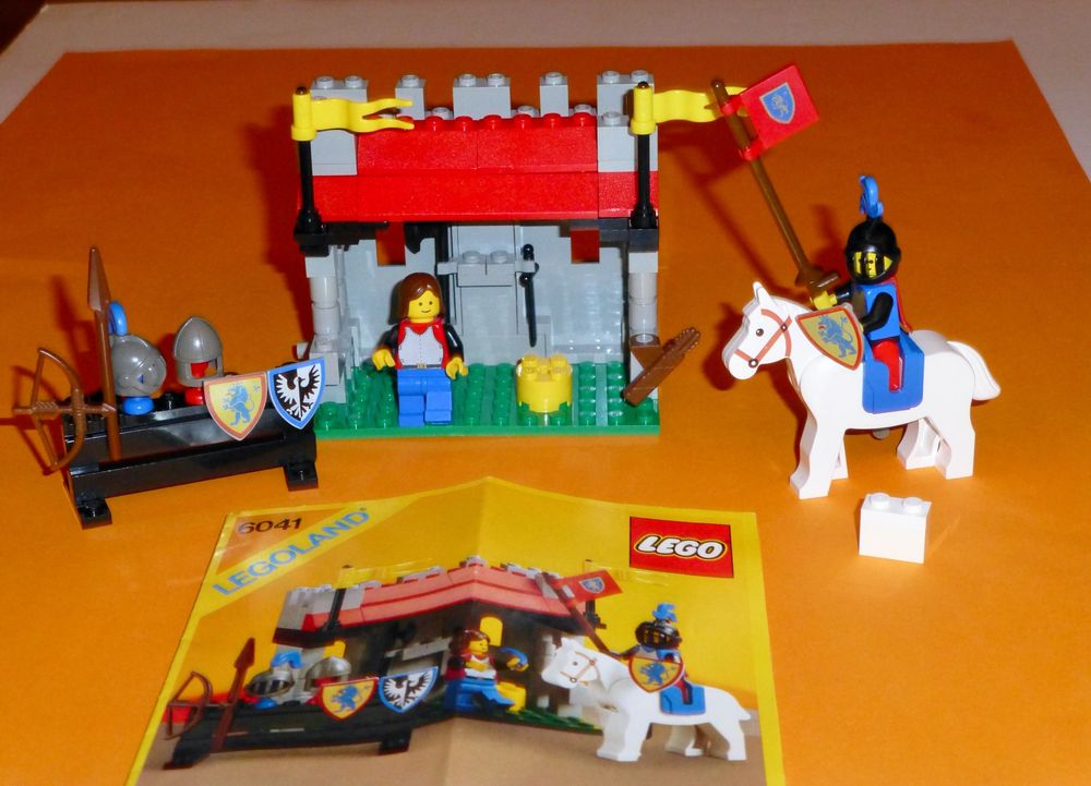 Lego Castle / 6041-1 Armor Shop von 1986 (Gebraucht) in Langnau am ...