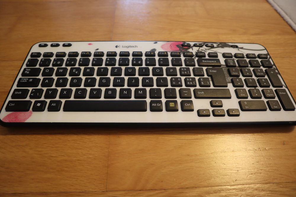 Logitech Wireless Keyboard K360, Fingerprint Flowers (Gebraucht) in ...