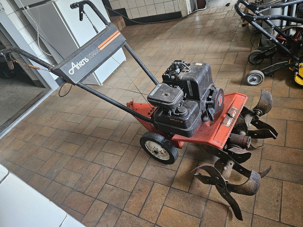 Gebrauchte Motorhacke / Gartenfräse - Ariens RT424 Frühling (Defekt) in ...