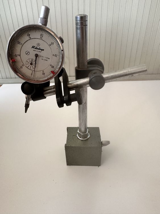 Mitutoyo Messuhr mit Magnetstativ - Top Zustand! (Gebraucht) in Basel ...