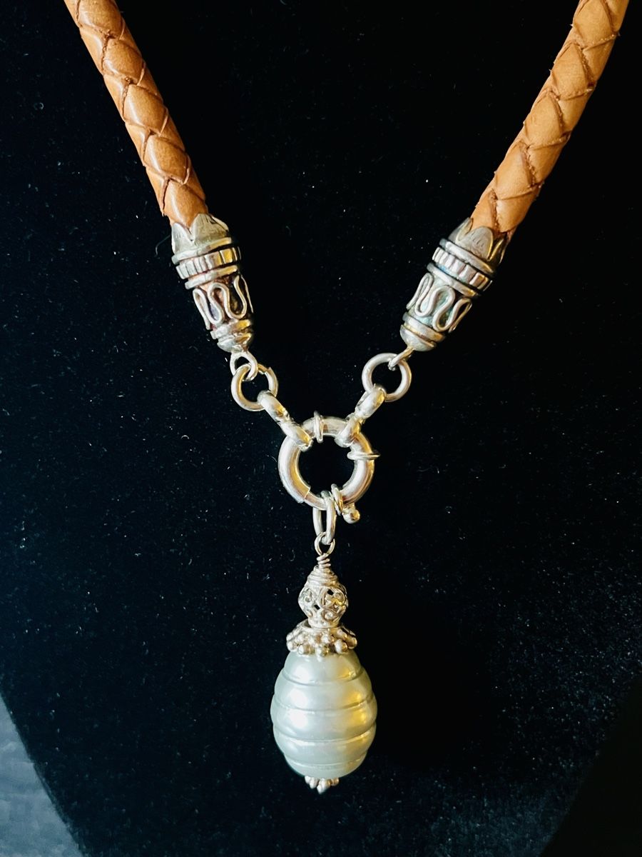 Woven Leather and Sterling Silver Pendant Necklace💎 (Neu (gemäss ...