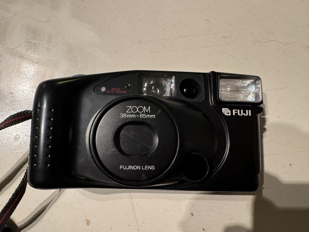 point and shoot kamera, analog. fuji dl-900 zoom (Gebraucht) in Genève für CHF 12 – mit ...