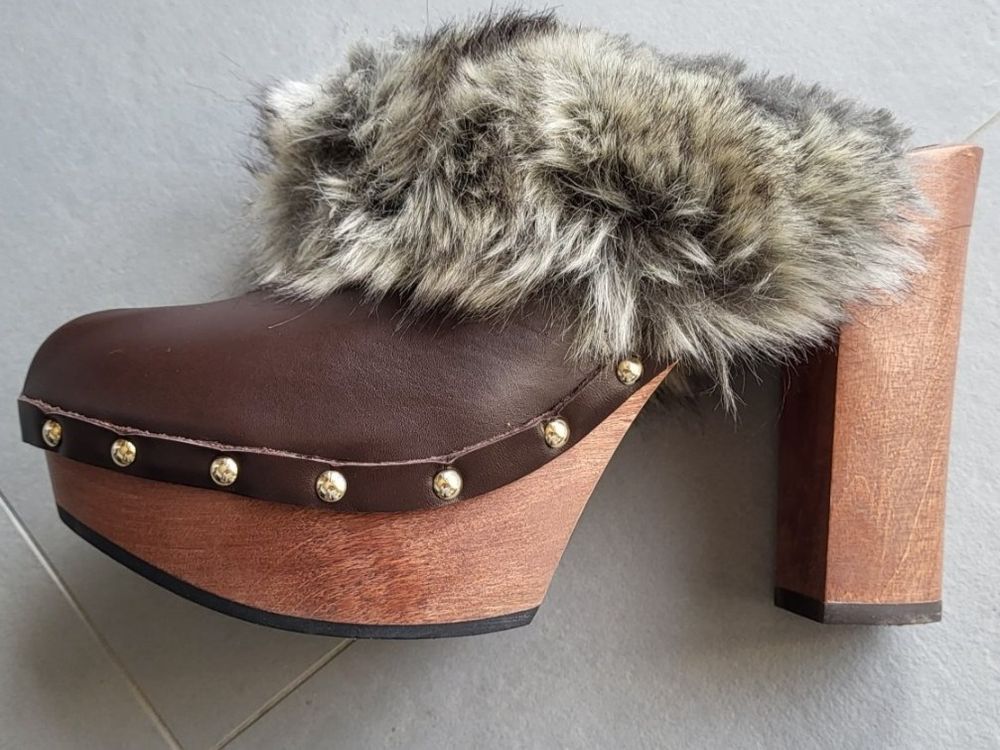 Sabots POLLINI en cuir avec clous en métal apparents 38 NEW | Kaufen ...