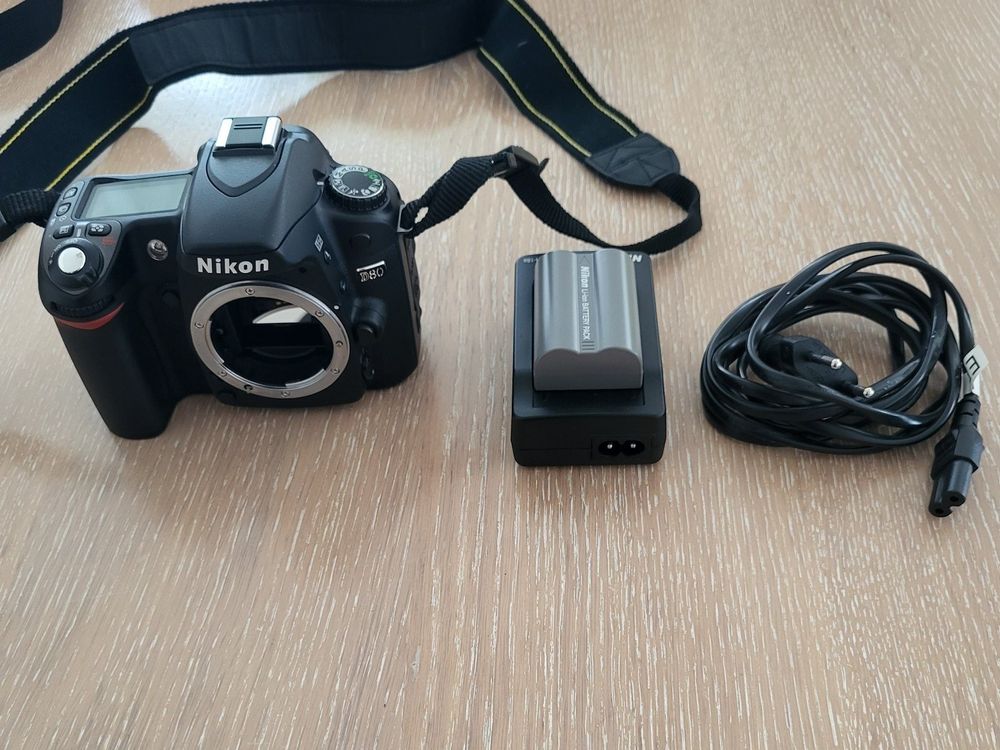 Nikon D80 body with charging cable and battery (Gebraucht) in Kriens ...