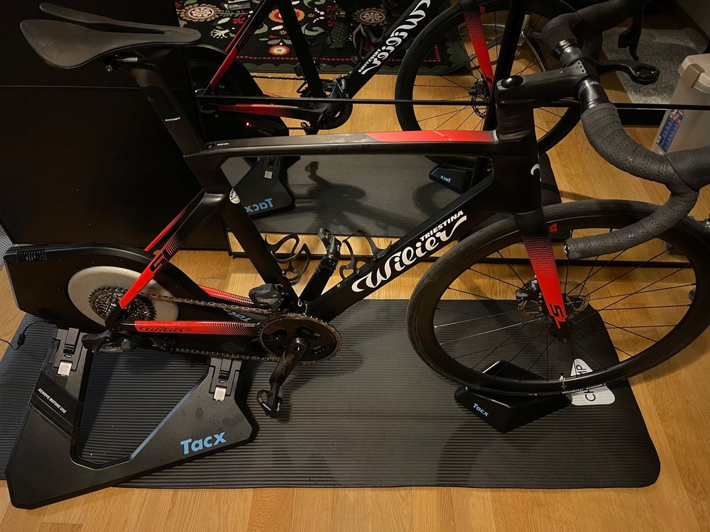 Trax Neo 2T Smart Trainer (Gebraucht) in Zürich für CHF 1060 – nur ...