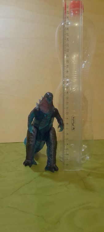 Godzilla Peel Skin Monsterverse (Gebraucht) in Dietlikon für CHF 5 ...
