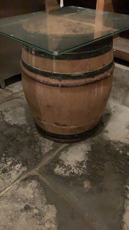 Weinfass-Bar mit Glasauflage (Gebraucht) in Rehetobel für CHF 50 – nur Abholung auf Ricardo kaufen