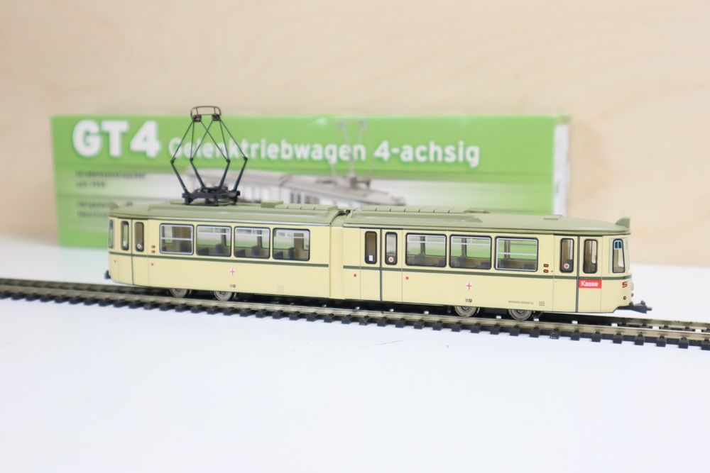 Halling Strassenbahn Freiburg H0 - GT 4 (Gebraucht) in Winterthur für ...