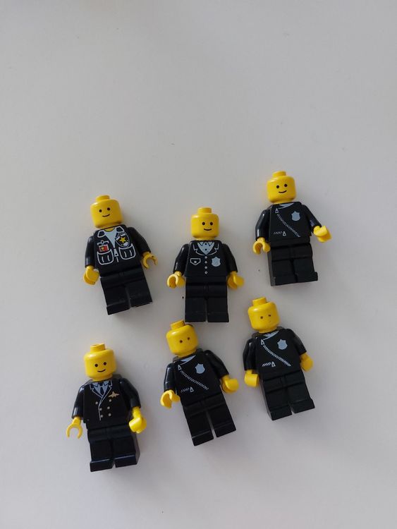 alte Legofiguren Polizei (Gebraucht) in Pratteln für CHF 5 – mit ...