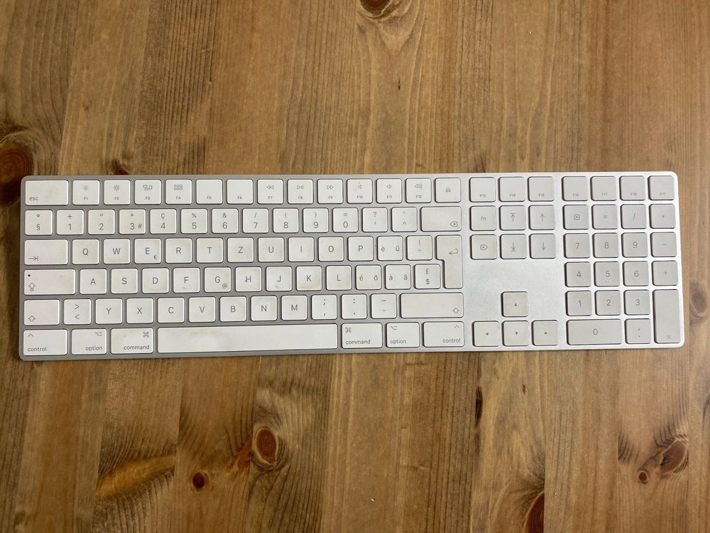 Apple Magic Keyboard mit Zahlenblock (Gebraucht) in für CHF 81 – mit ...