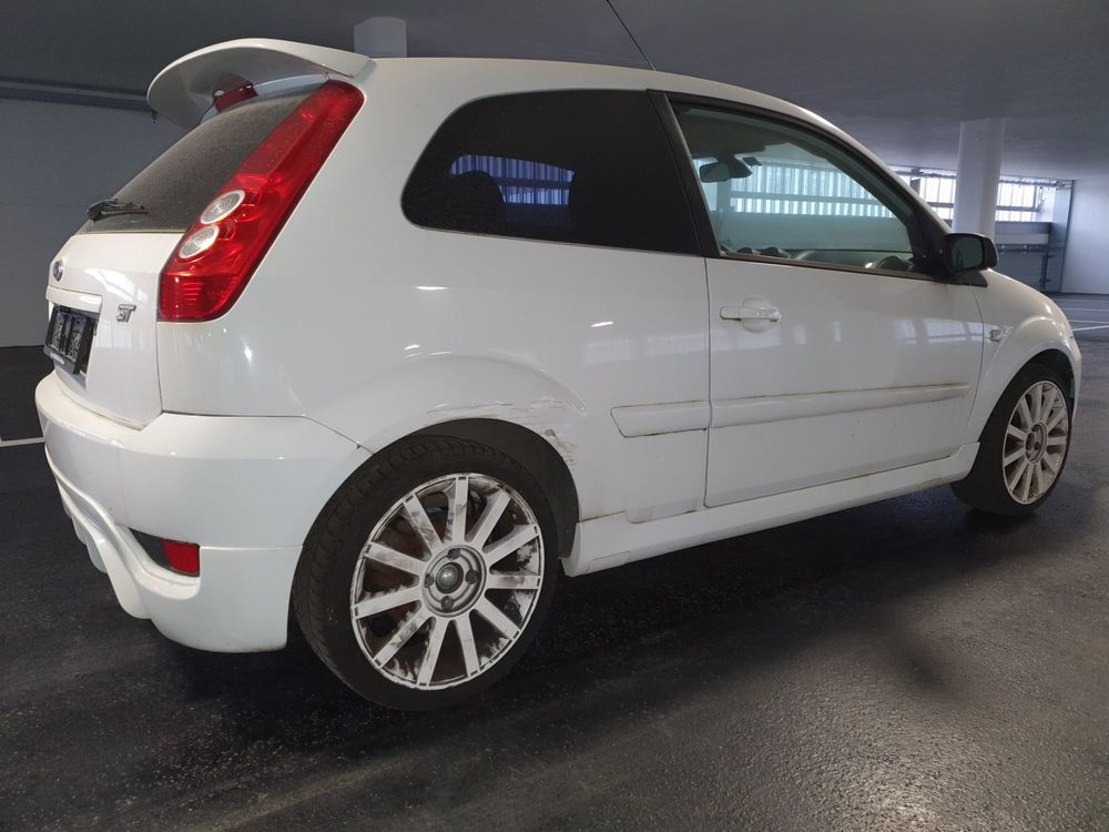 Ford Fiesta ST mit Stoffler Spoileransatz und Auspuffanlage | Kaufen ...