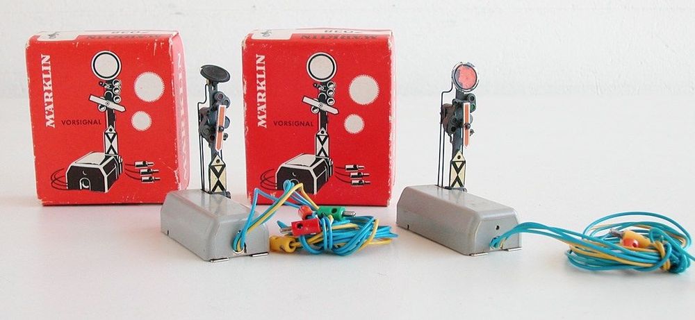 Märklin 2 Vorsignale 7038 mit Mängeln Spur H0 (D'occasion) à pour CHF 8 ...