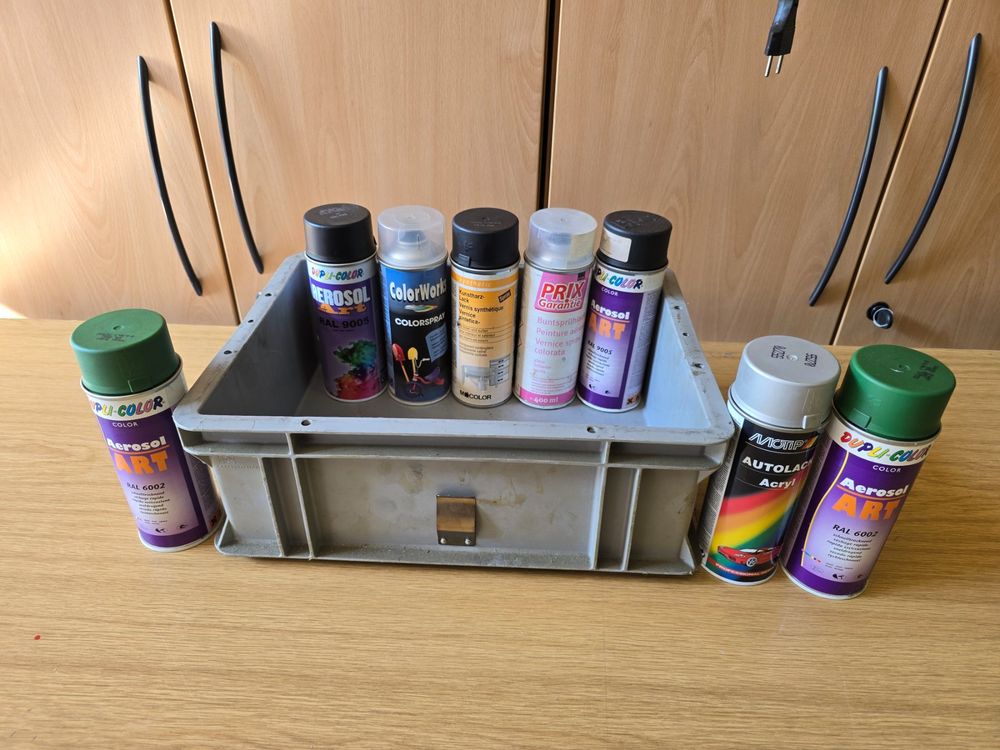 Posten diverse Spraydosen ohne Kunststoffkiste ab 1.- (Gebraucht) in ...