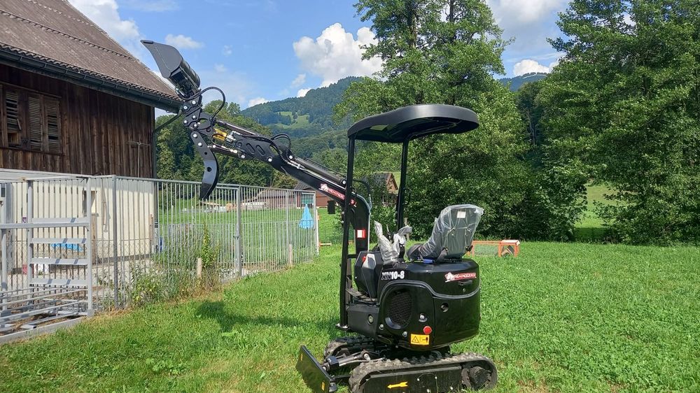 Bagger mini Bagger 2025 Zwei Jahres Garantie & 6x Anbaugerät (Neu und ...