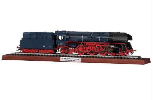 Märklin 39208 BR 01 508 DR E.III MFX (Neu und originalverpackt) in ...