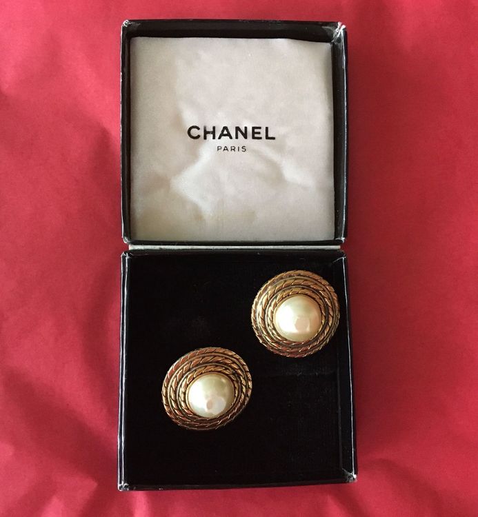 Chanel Ohrclips - Ohrringe mit Perle - Originale und Vintage (Gebraucht) in Oberaegeri für CHF ...