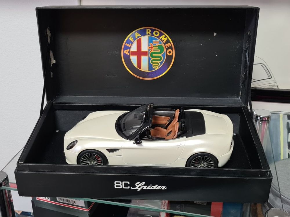 MR Collection ALFA ROMEO 8C COMPETIZIONE SPIDER 1:18 | Kaufen auf Ricardo