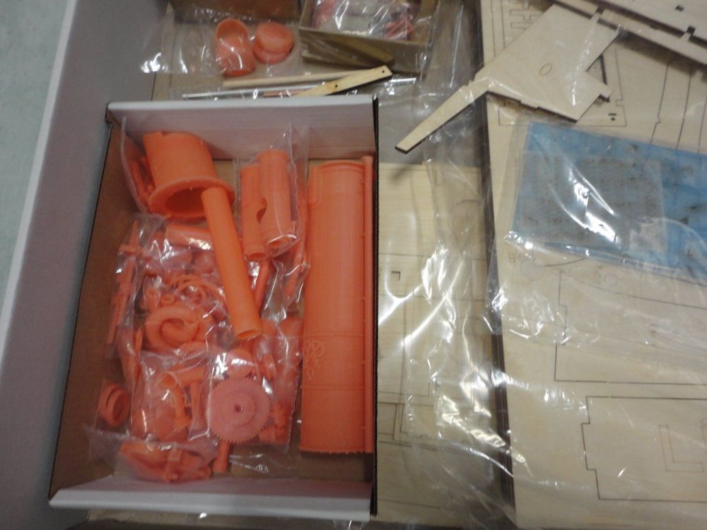 Liman 2 Hist. Schlepper 1:20 Holzbausatz (Neu und originalverpackt) in ...