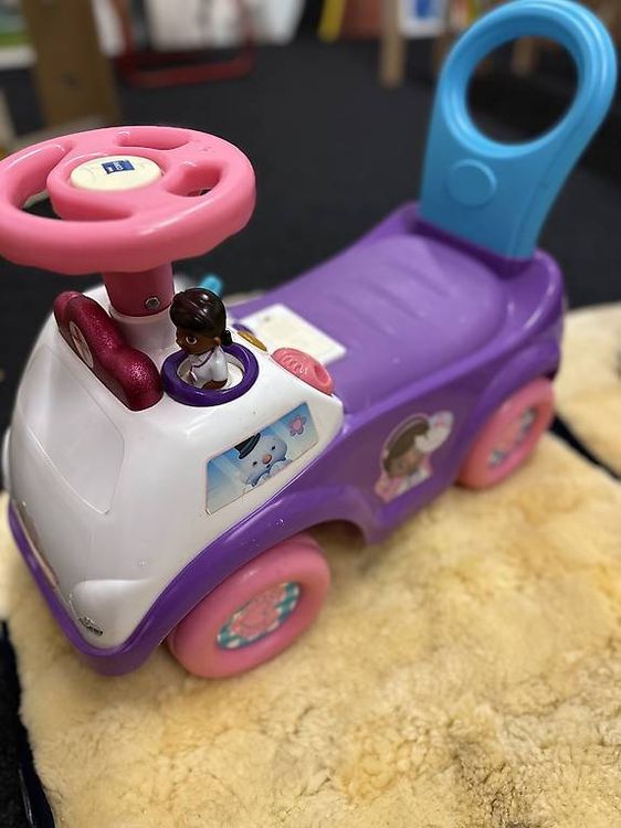 Disney Doc Mcstuffins ride on car | Kaufen auf Ricardo