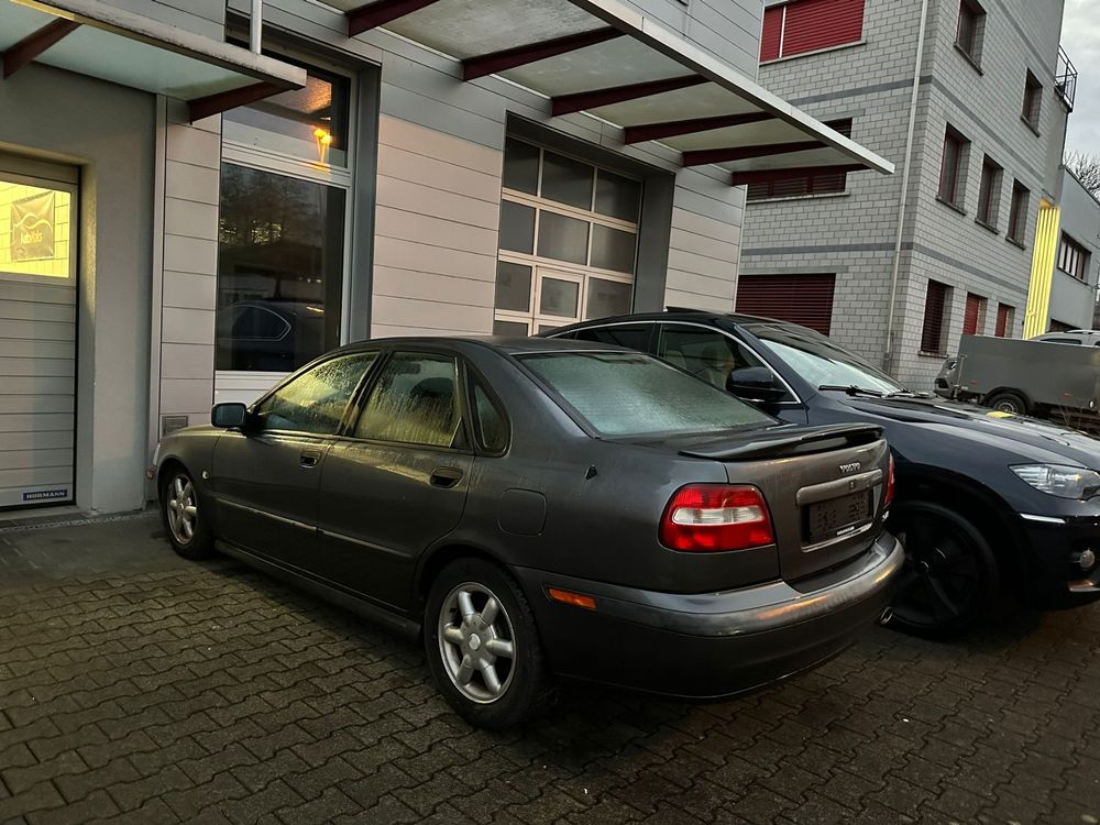 Volvo S40 2.0T (Gebraucht) in HOMBRECHTIKON für CHF 199 – nur Abholung ...