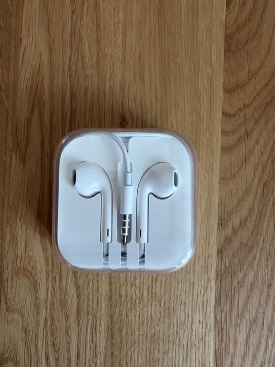 Original Apple EarPods Kopfhörer - Neu und Unbenutzt! (Neu und ...