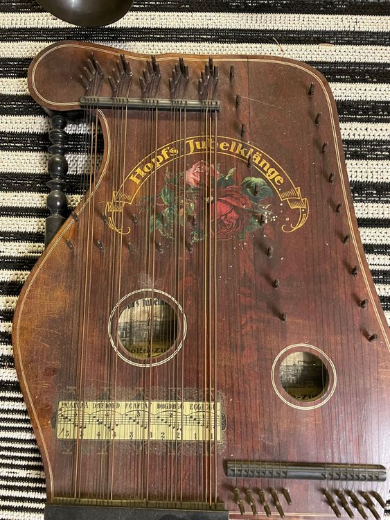 Antike Zitter (Gebraucht) in für CHF 1 – nur Abholung auf Ricardo kaufen