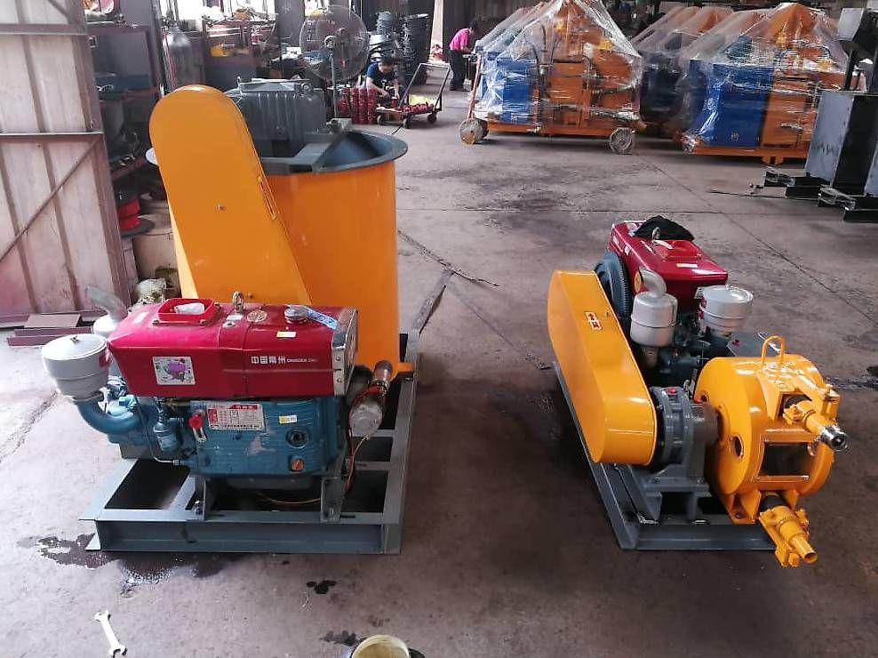 pompe à chape liquide + machine à mousser + mixer 500 L (D'occasion) à ...