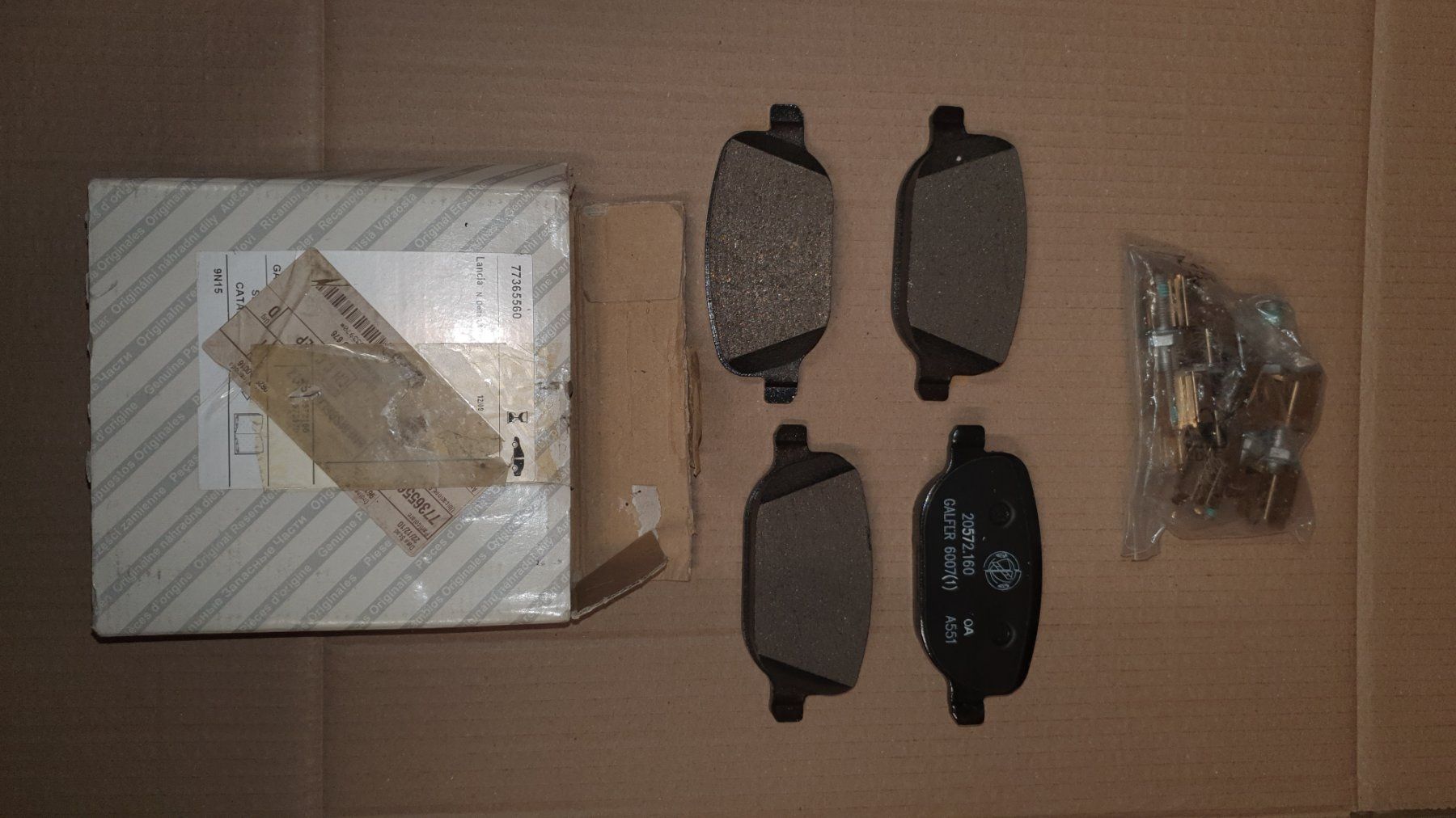 Satz hintere Bremsbeläge Lancia Delta, Alfa 159, Brera, Spid (Neu und ...