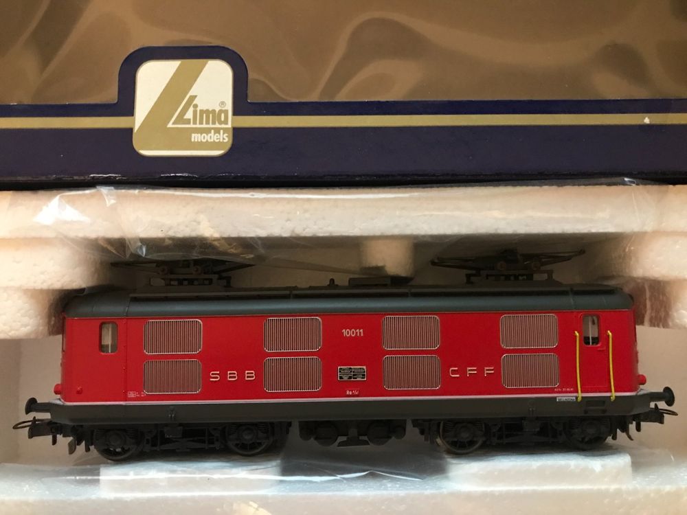 Lima Collection SBB Lokomotive Re 4/4 I rot, mit Fronttüren | Acheter sur Ricardo