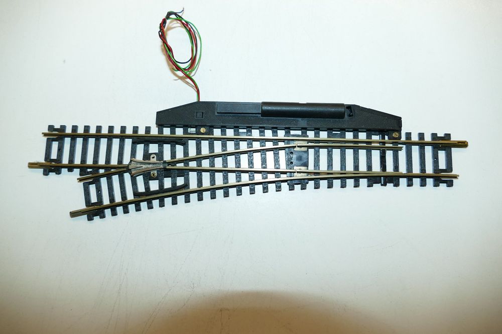 Roco H0: Weiche links mit elektr. Antrieb Einheit 2 | Kaufen auf Ricardo