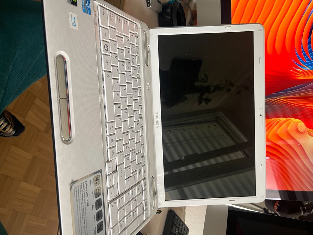 Toschiba Satellite L750/L755 750 GB perfekte Bedingungen (Gebraucht) in ...