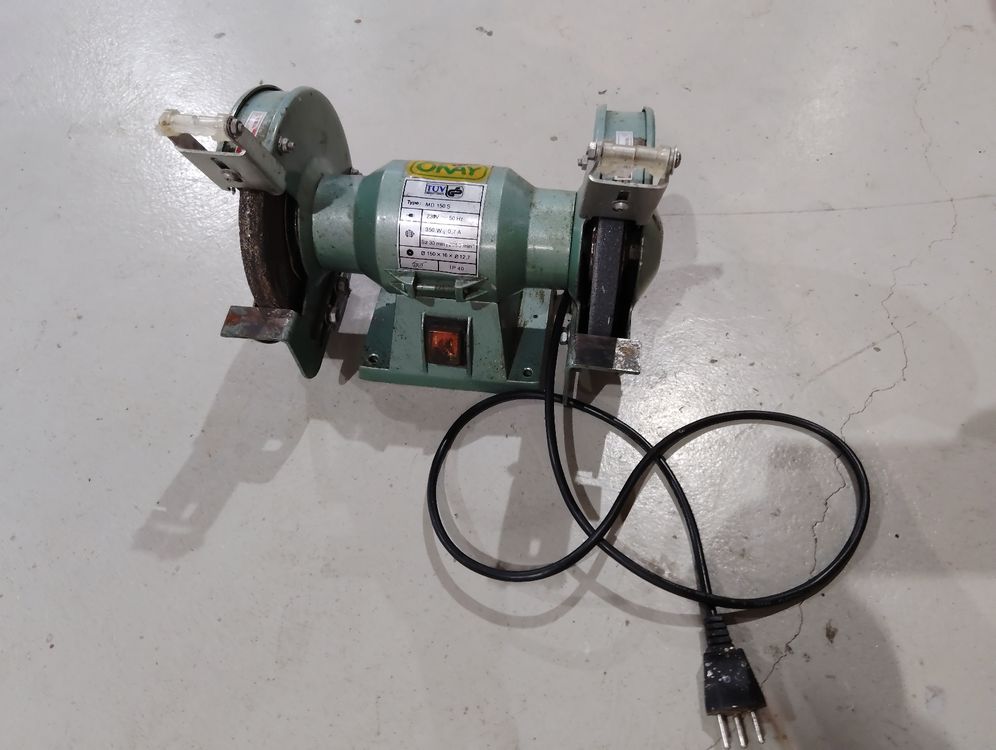 Werkbank Schleifmaschine MD 150 S (Gebraucht) in Forst für CHF 10 – nur ...