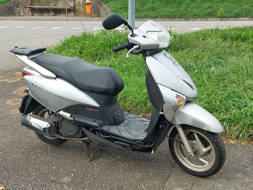 Honda NHX 110 PGM-FI Lead Roller ab 1.- (Defekt) in Schleitheim für CHF ...